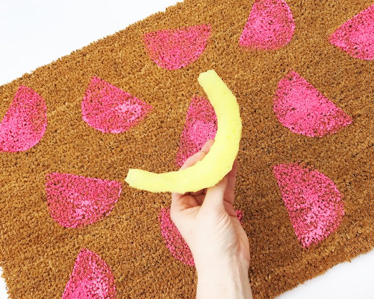 Easy DIY Home Decor Project: Grapefruit Slice Doormat Tutorial ...