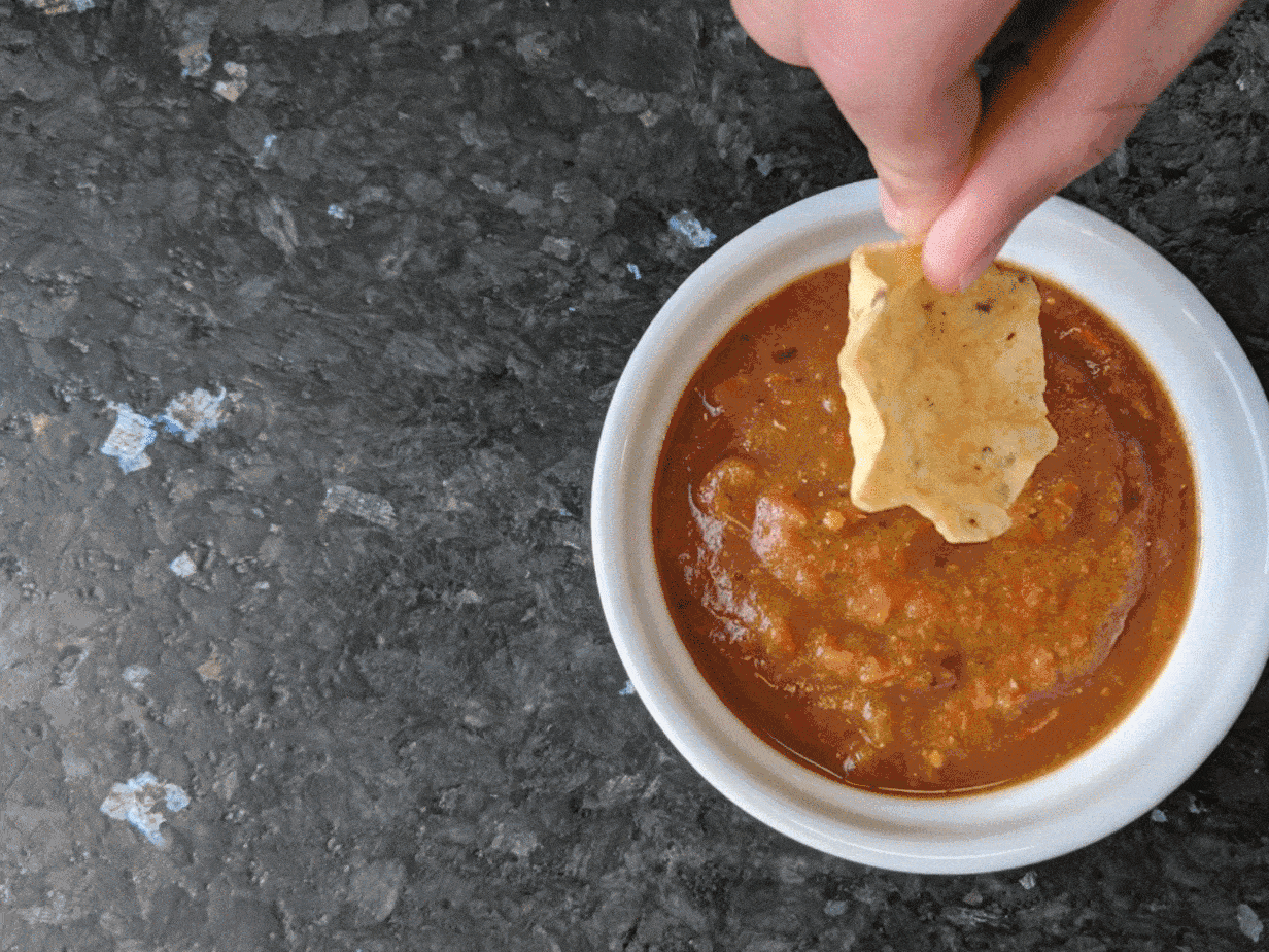 Easy Homemade Salsa Recipe with Roasted Tomatoes, Onions, & Peppers ...